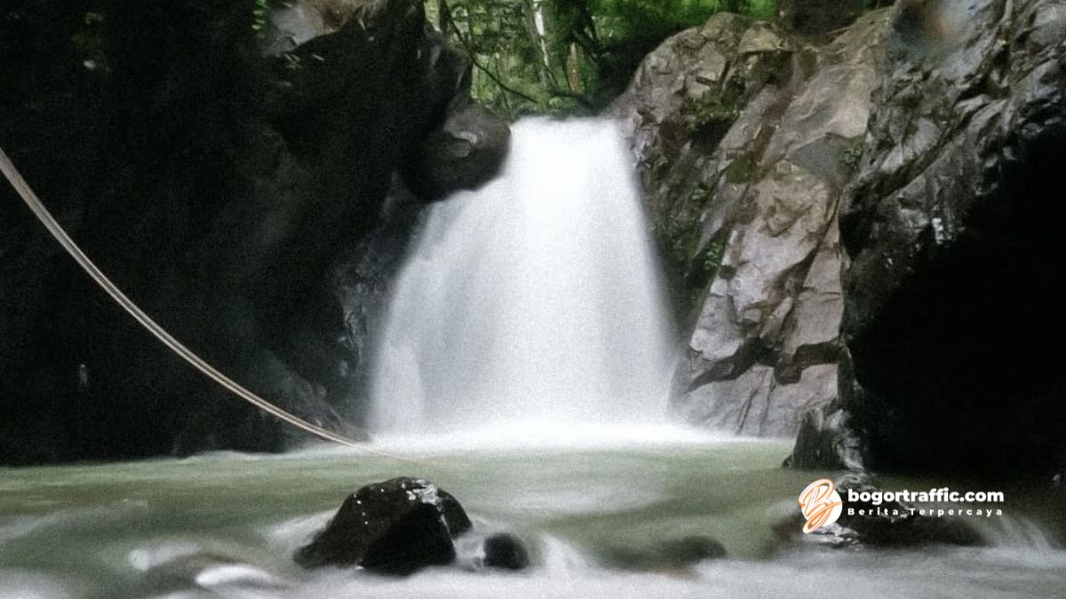 Ini Rekomendasi 3 Curug Menawan di Sentul Bogor